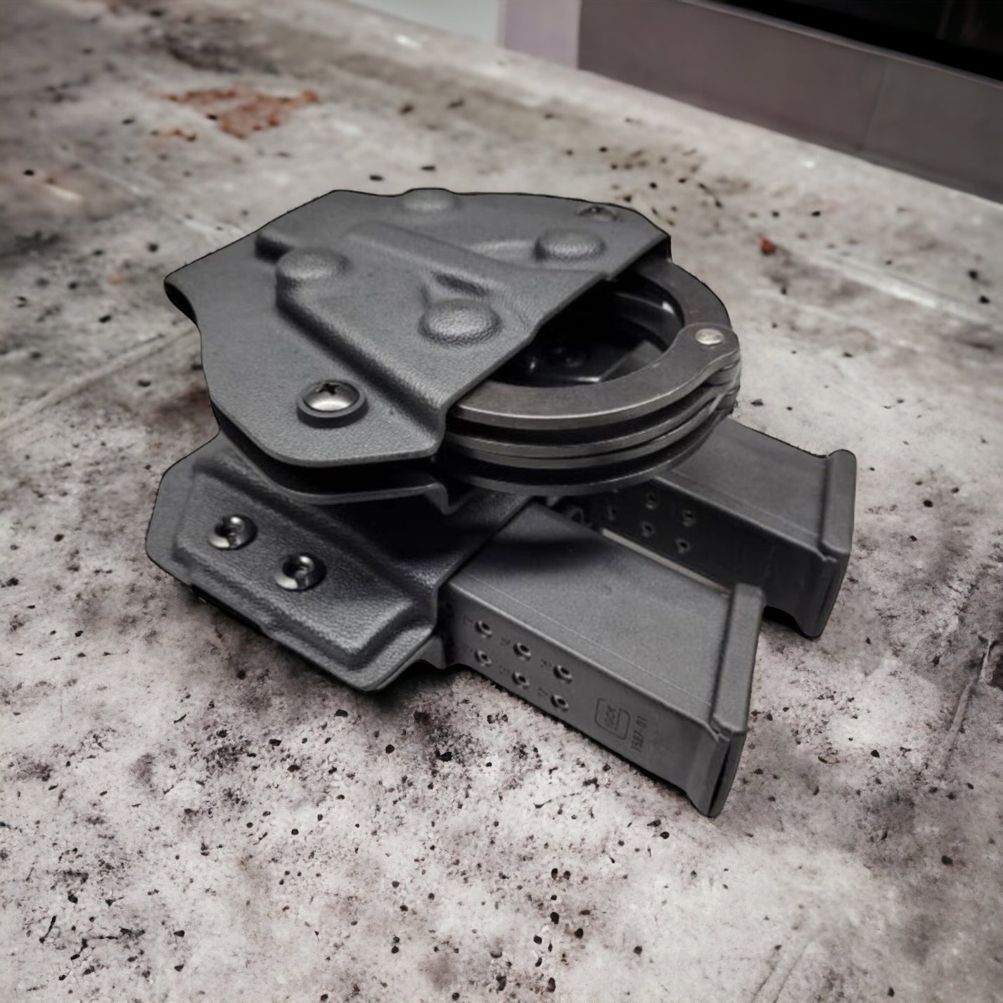 Handcuff + Pistol Double Mag Carrier – Modern Patriot Holsters