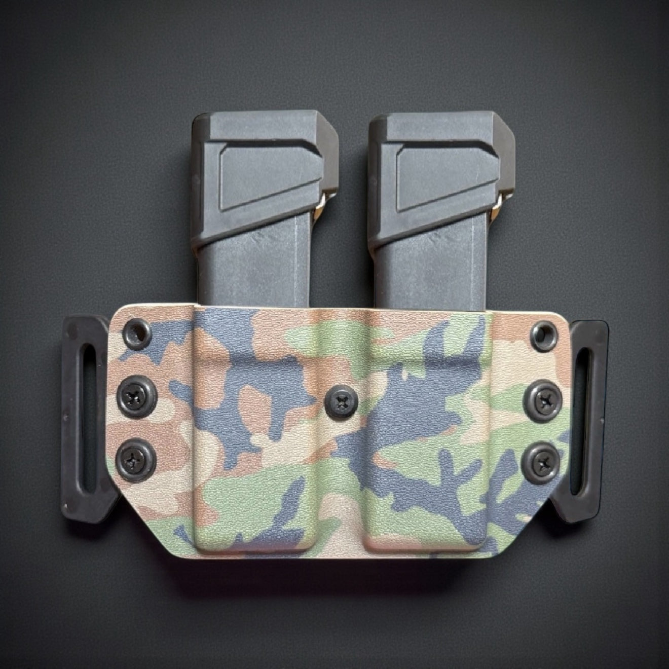 Pro Series: OWB Pistol Double Mag Carrier – Modern Patriot Holsters